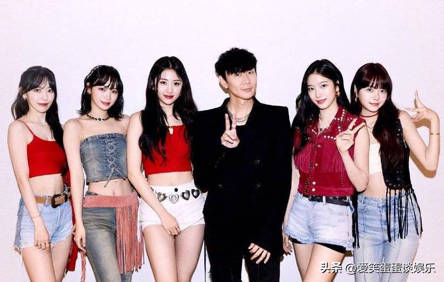 A group photo of Lin Junjie, Wen Junhui, and LESAM, a visual feast that breaks the barrier of ...