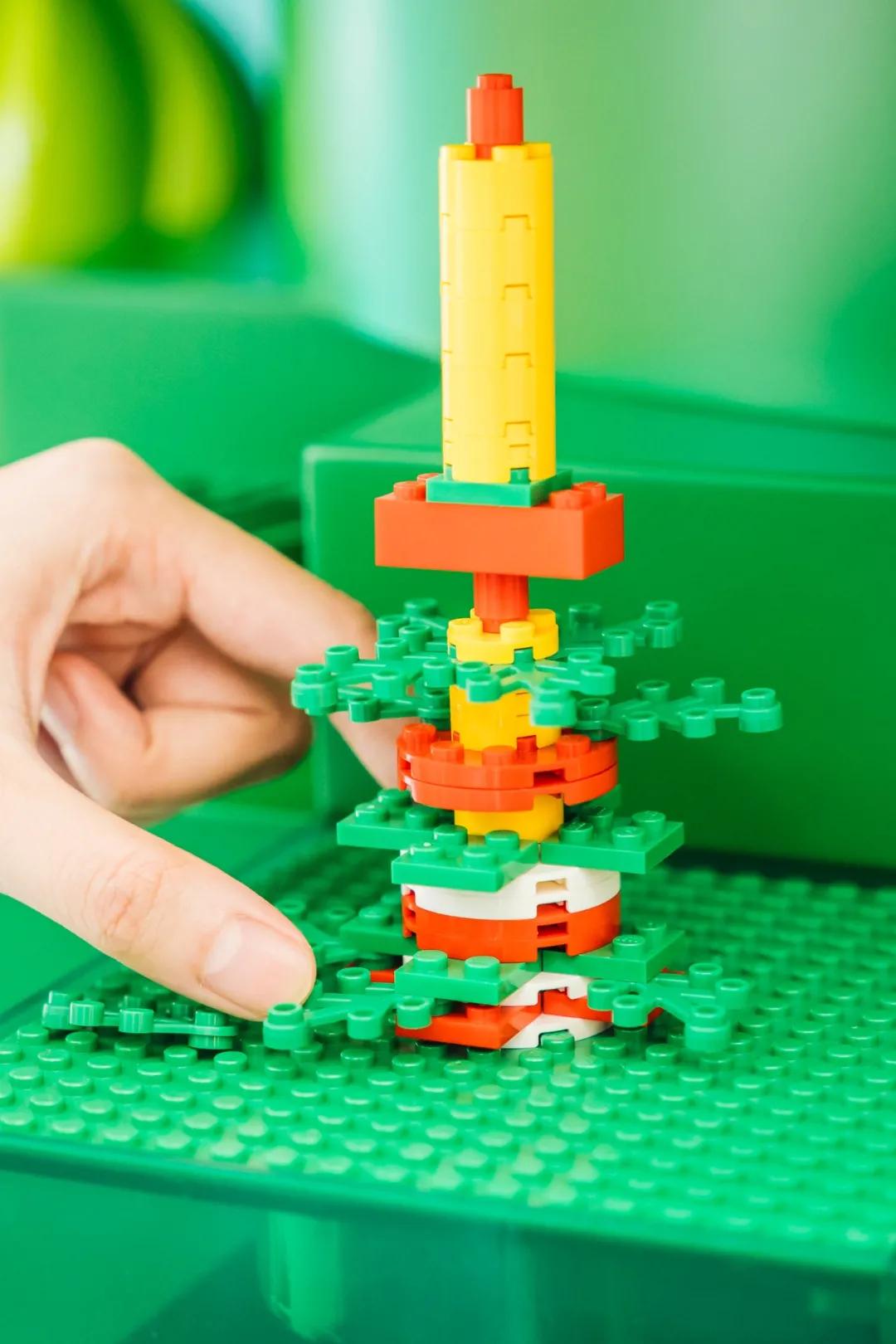 LEGO® "Unfinished! Surprise World" is here, right in Wangfujing - iNEWS