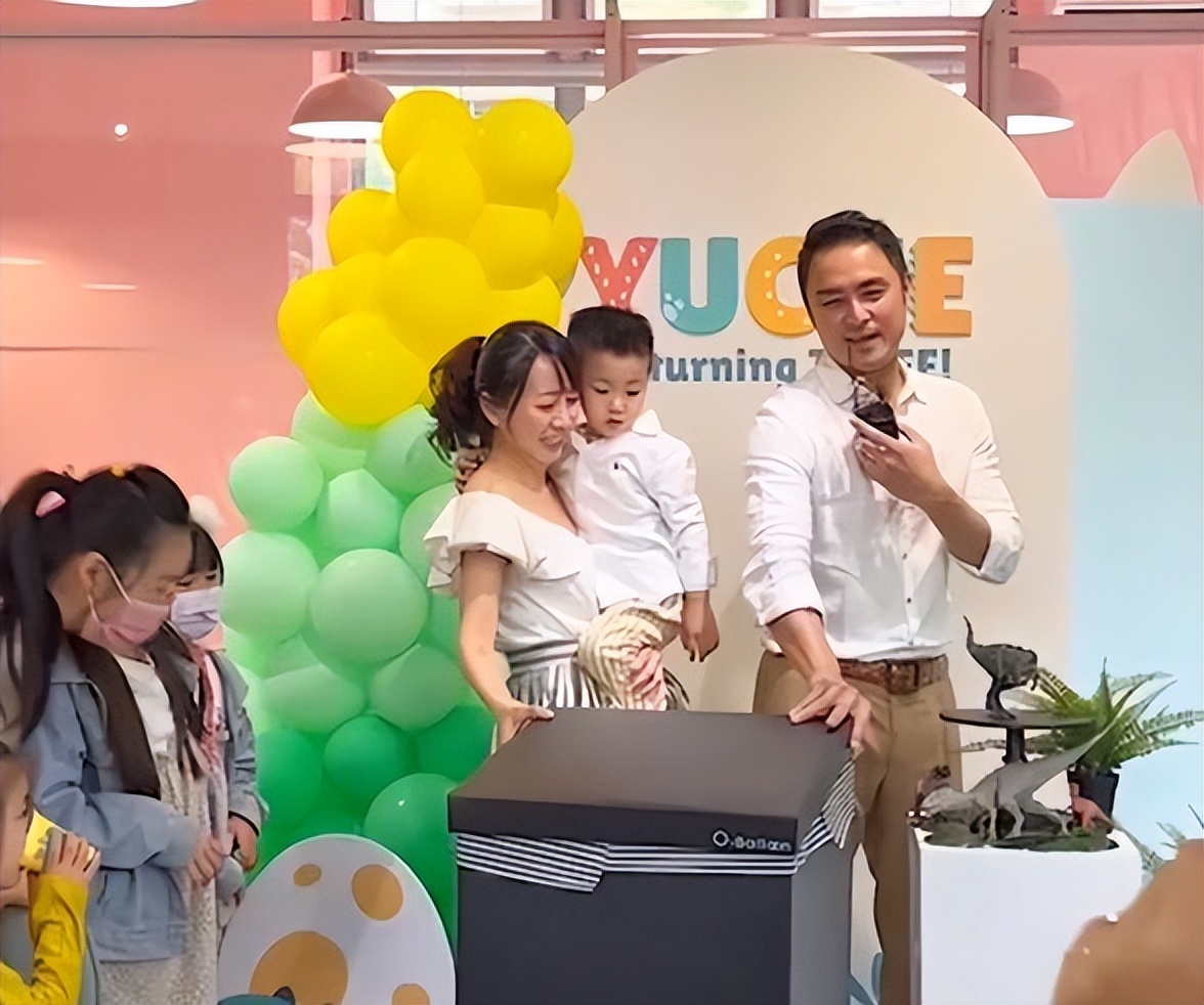 43-year-old Ming Dao shares chicken soup for the soul, looks young and ...