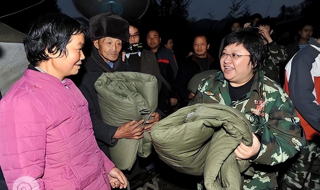 Han Hong fights! Reported by real name for swallowing charity money and ...