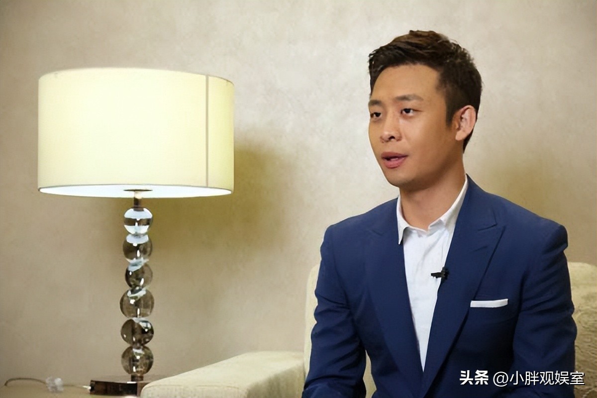 Xue Jianing was at the peak of her debut and was regarded as a goddess by Zhang Yi. After ...