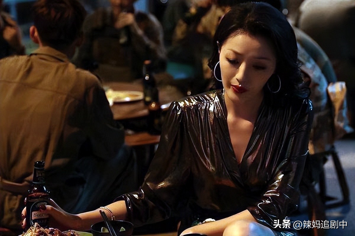 After chasing "Ice Rain and Fire", I fell in love with Wang Yibo!How about you? - iNEWS