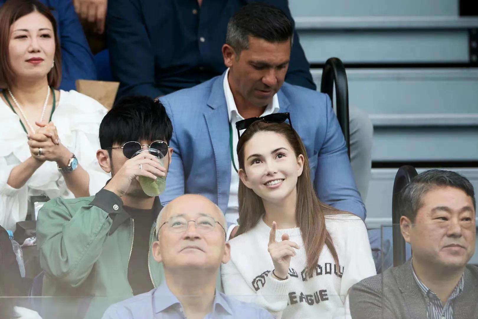 Jay Chou and his wife appeared at the Australian Open match, their ...