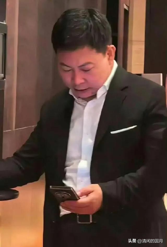 Huawei's new "King Bomb" phone is officially announced! - iNEWS