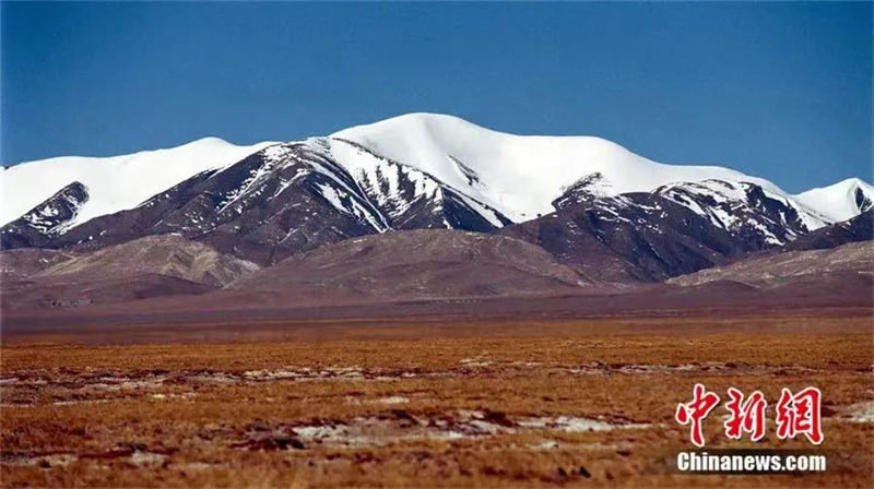 Why is Kunlun Mountain regarded as "the sect of ten thousand mountains ...