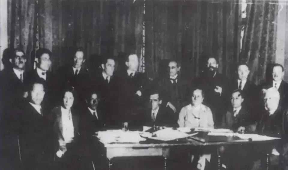 Yan Hongyan, the founding general - iNEWS