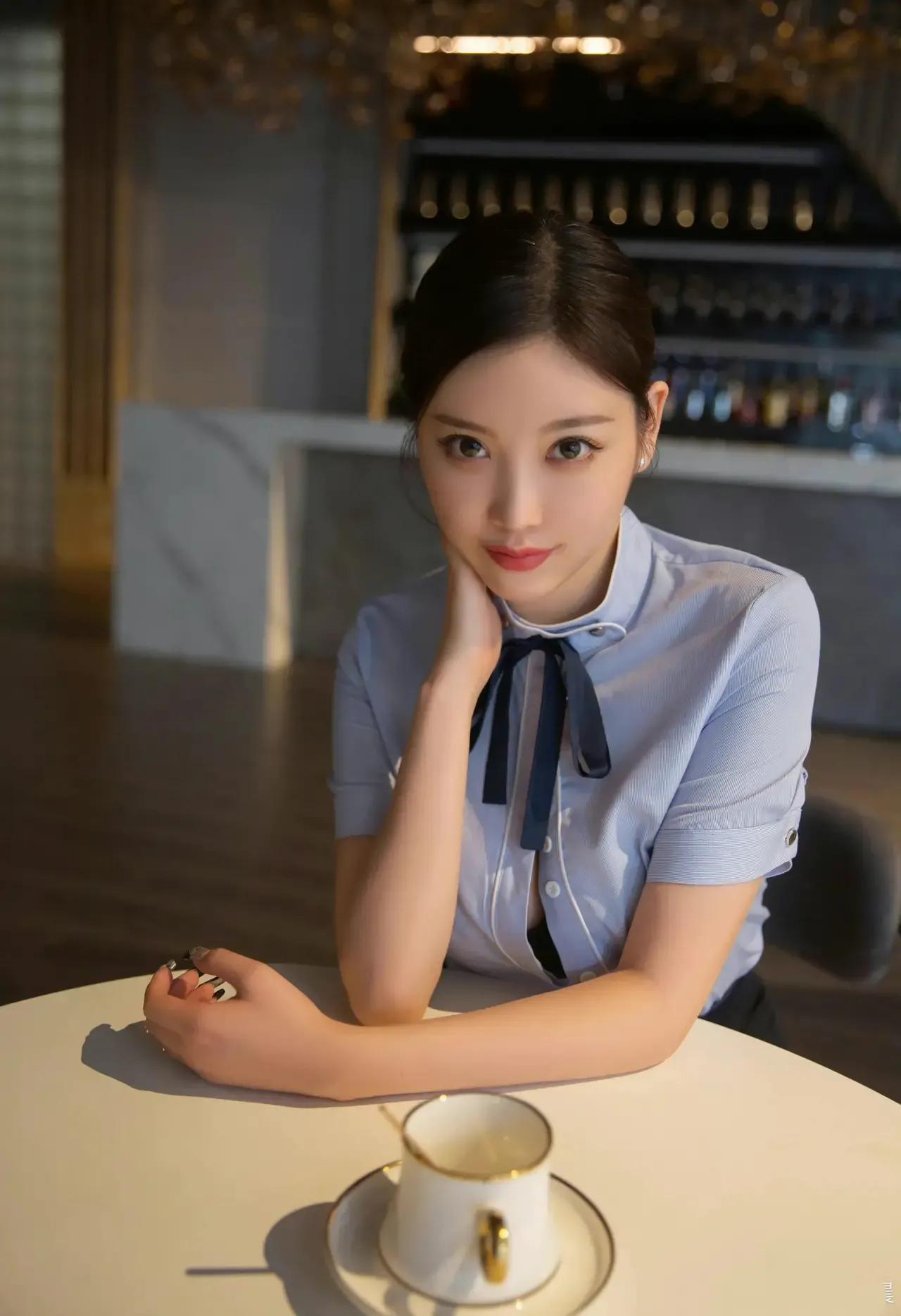 Yang Chenchen, the fat goddess - iNEWS