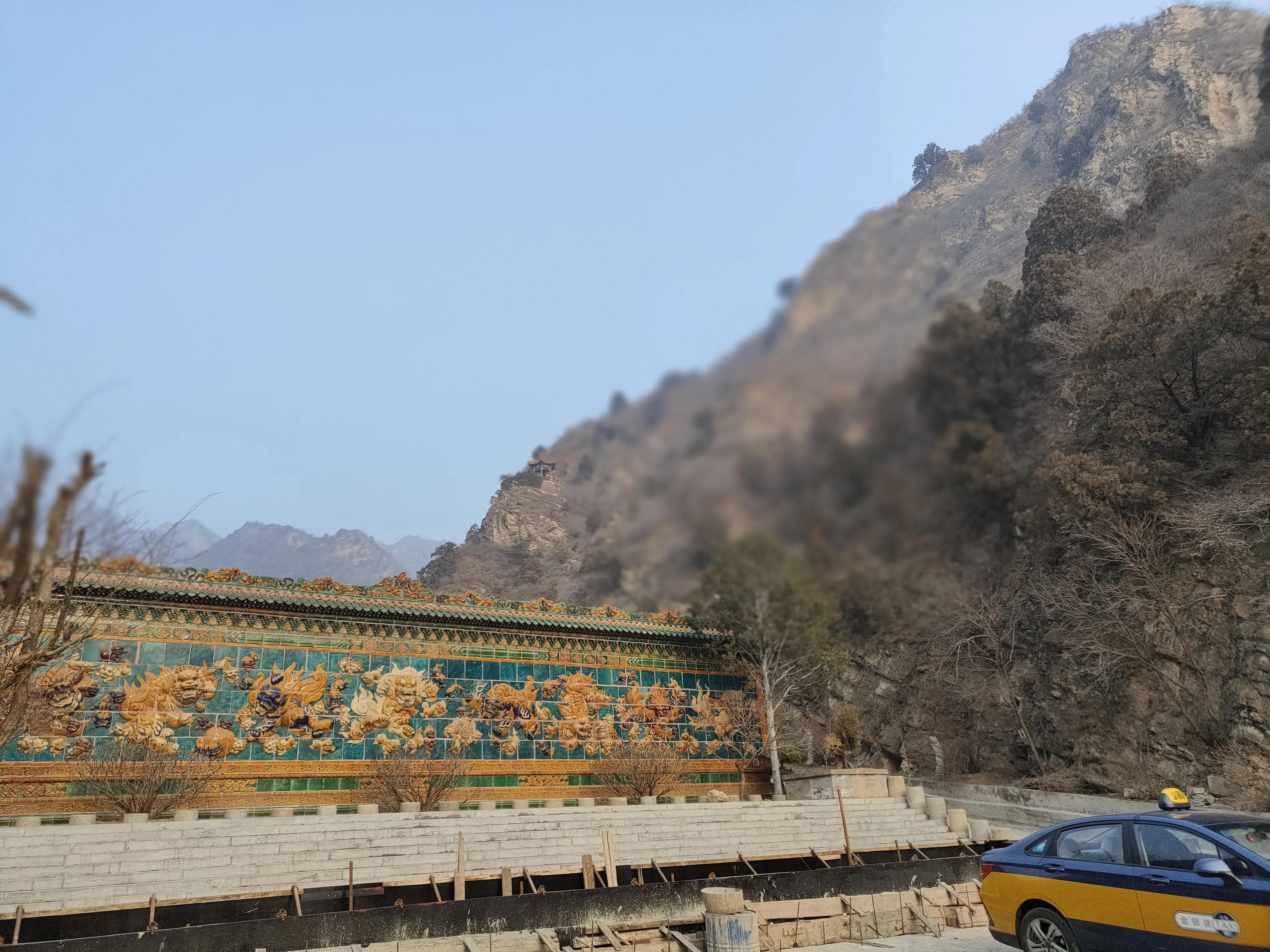 Visit to White Waterfall Temple - iMedia