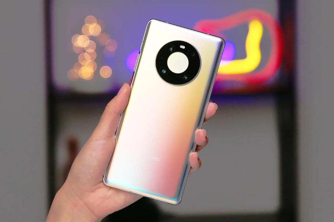 Still struggling to buy Huawei or Honor? Compare these 4 mobile phones ...