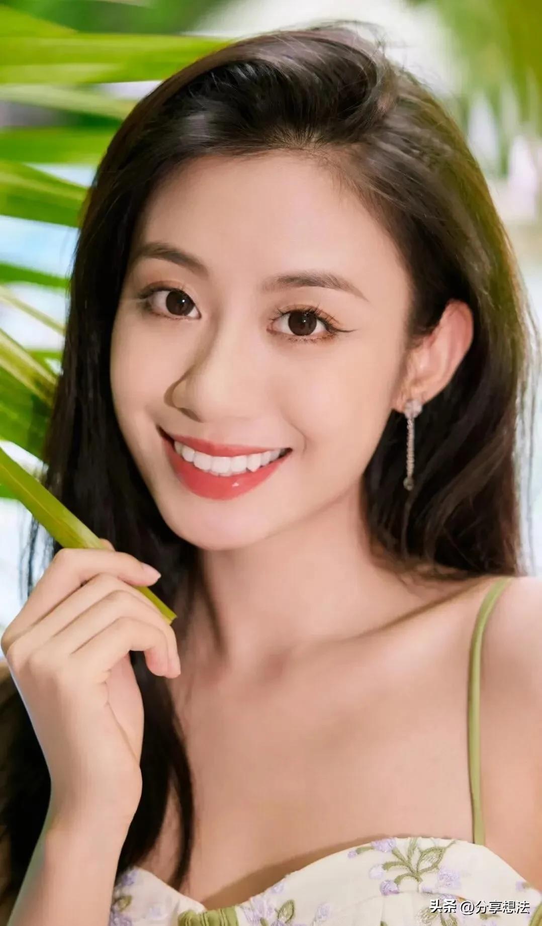 Wu Keyue star wallpaper! - iNEWS