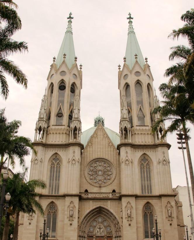 The pinnacle of Brazilian architectural art - the construction of the ...