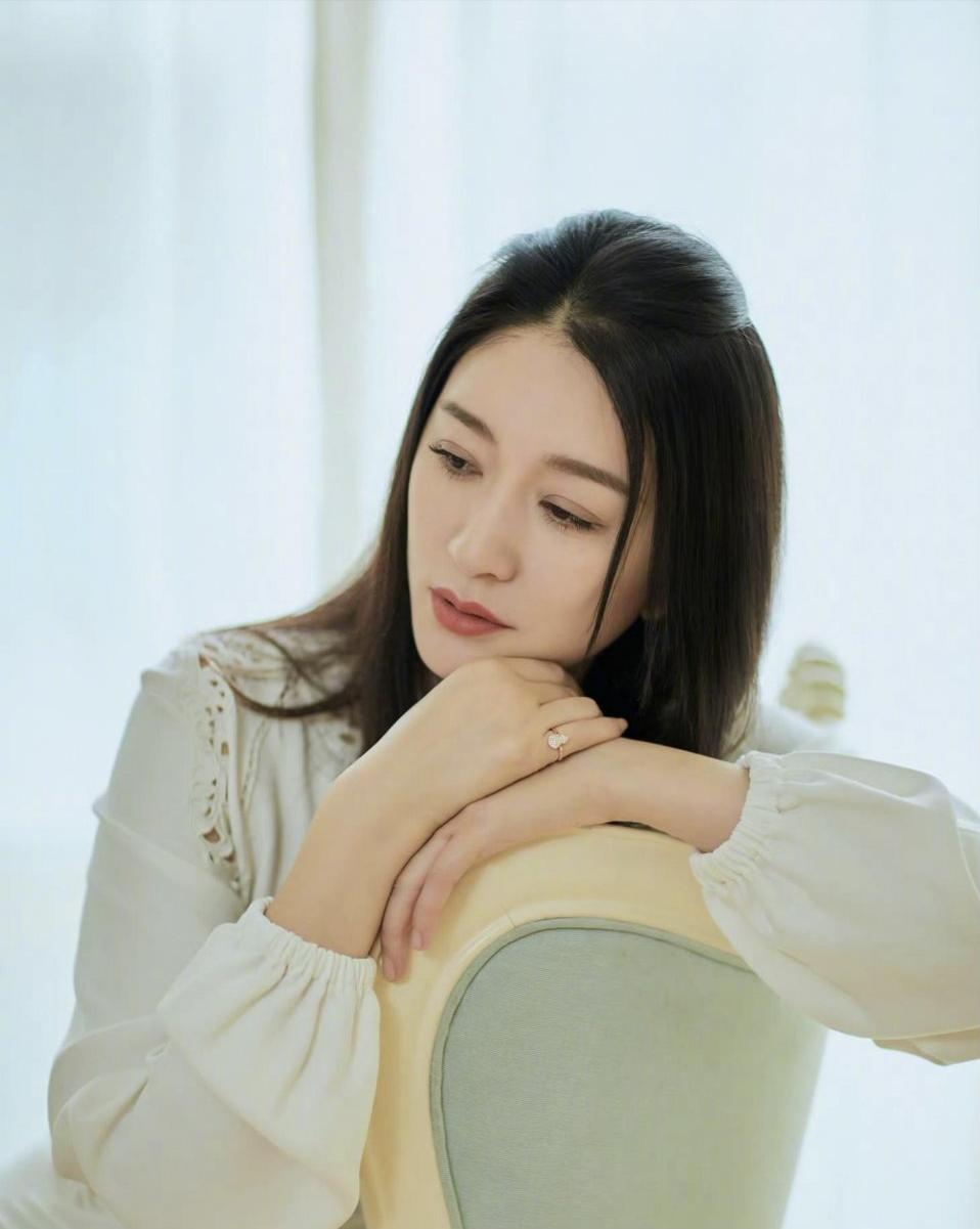 Li Xiaoran's "large-scale" challenge to taboo love movies, why is it ...