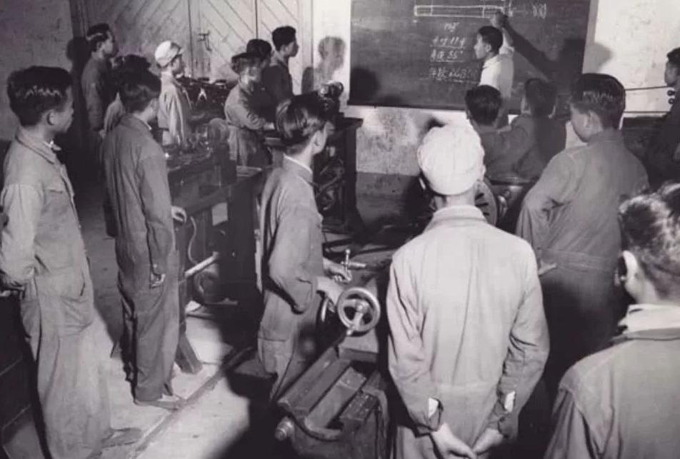 China's "Engineer King": 5 severe injuries, 8 demoted, and his body was ...