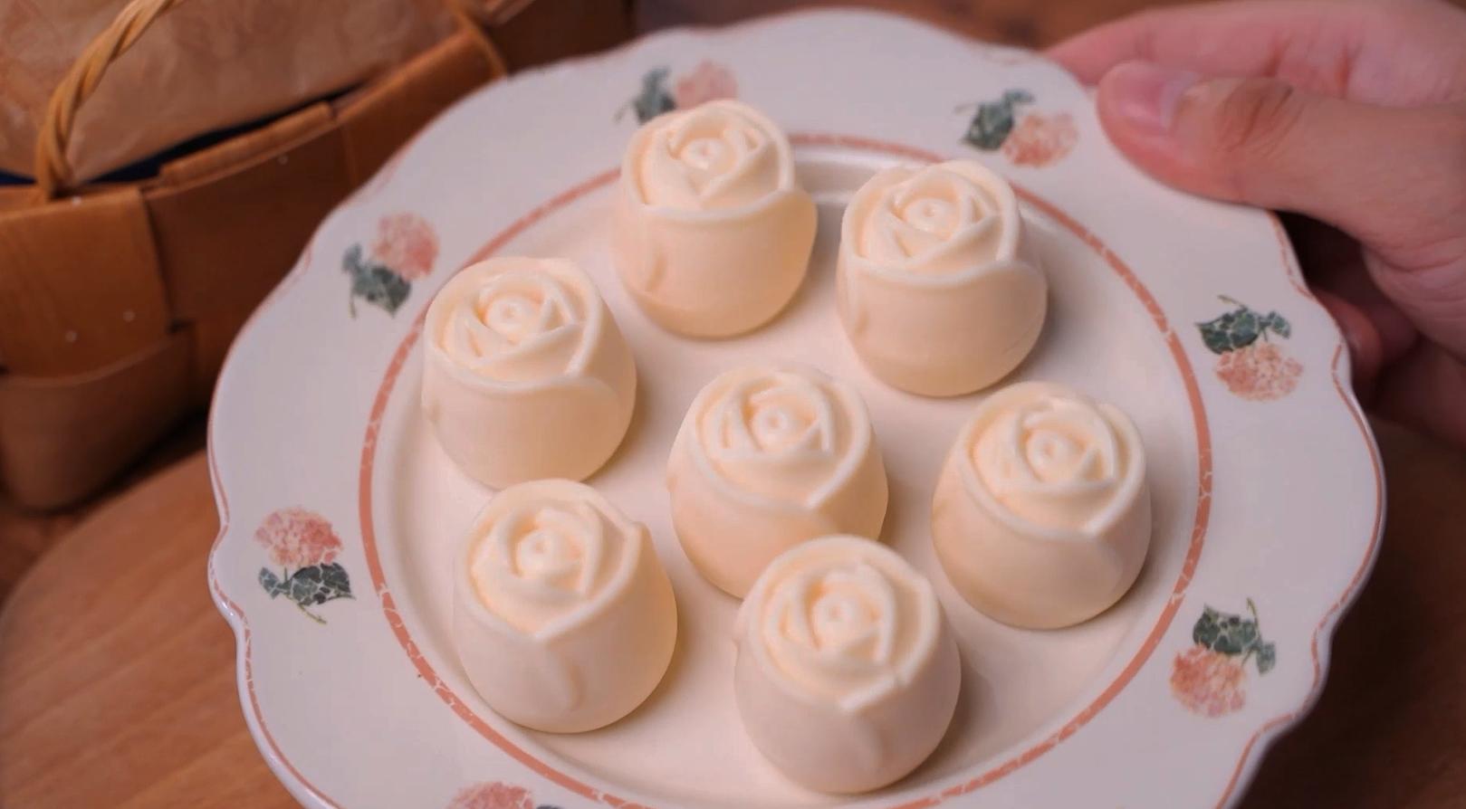 Great simplicity!Super Q elastic smooth cheese custard, one bite - iNEWS