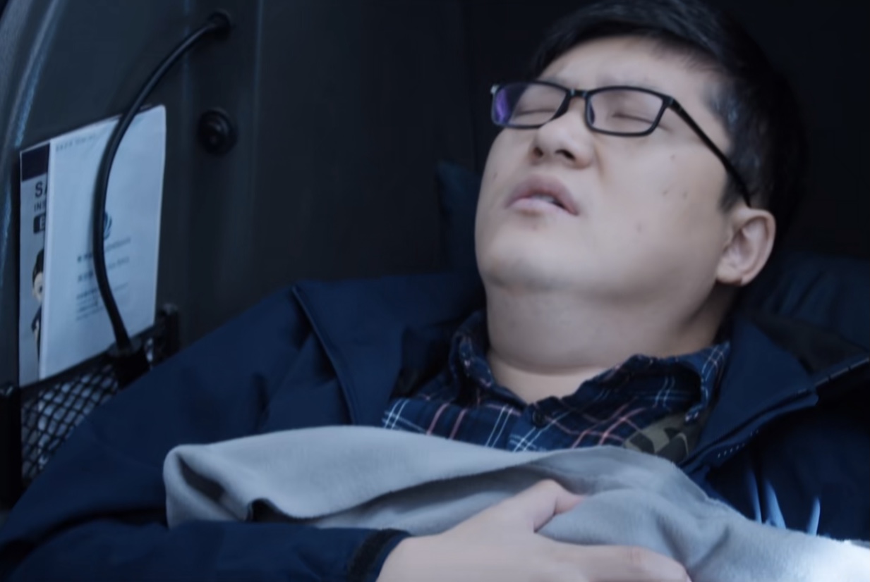 The programmer died suddenly, the captain took the lead, [Walking to ...