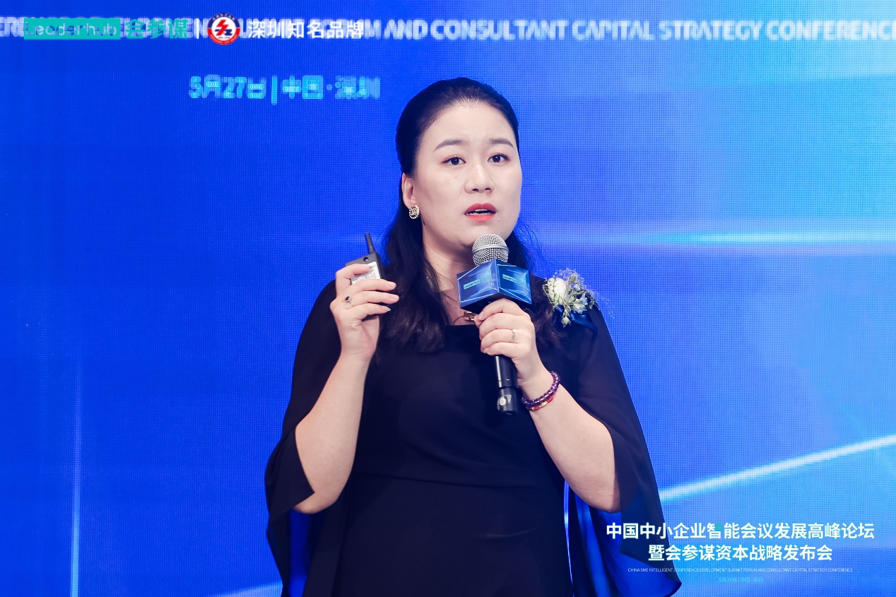 From a Chinese factory to a world-class brand, Fu Xiangnan led the staff meeting tablet and sold ...