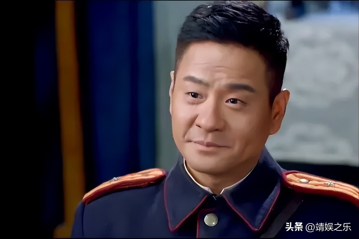 Lian Yiming: After he became popular, he abandoned his wife and ...