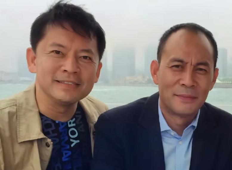 "Bright Sword" He Zhengjun's recent situation: 60 years old with black ...