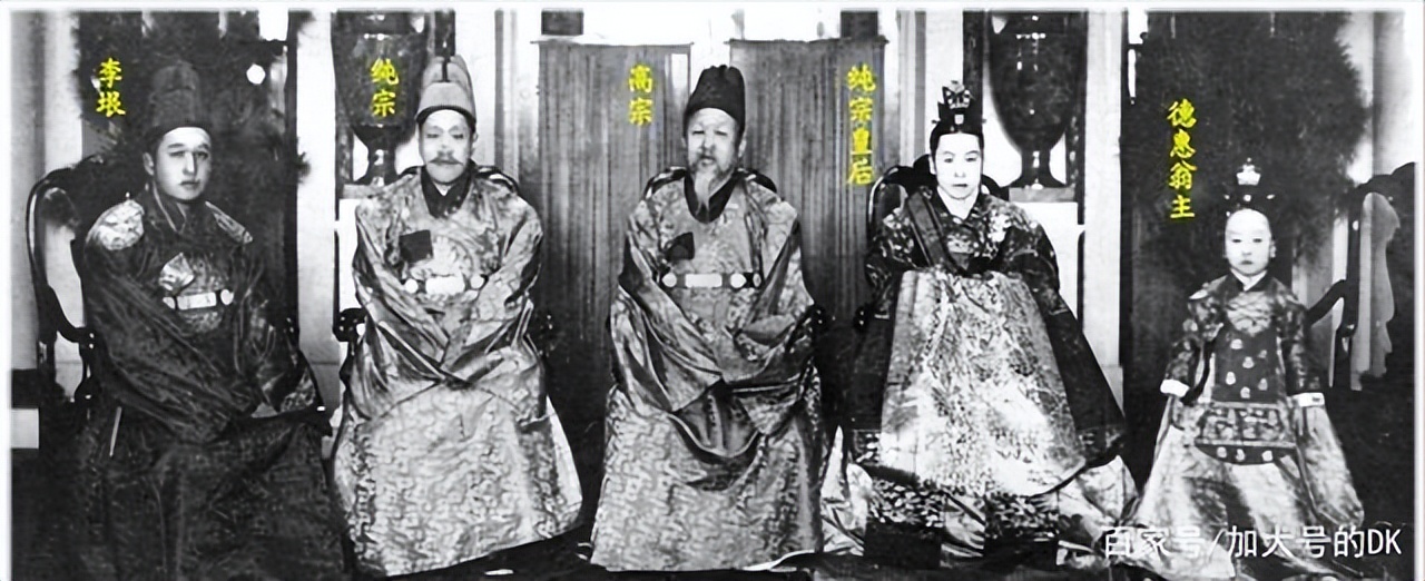 Comparing the founding monarchs of the Joseon Dynasty and the Ming ...