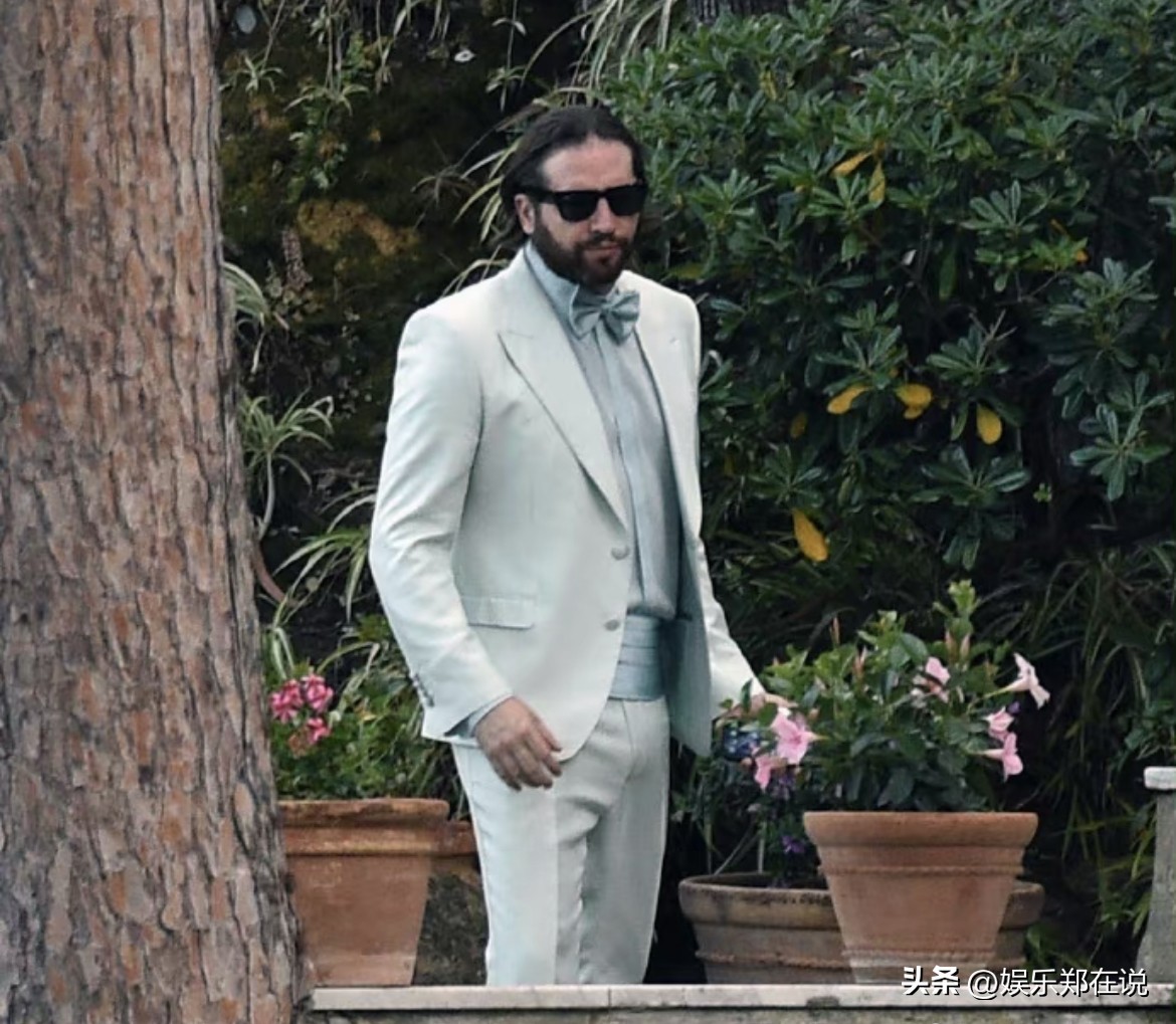 Singer Sia is getting married - iMedia