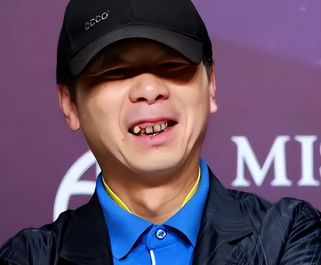 Naked substitute actor Shao Xiaoshan bombards Feng Xiaogang: I want to ...