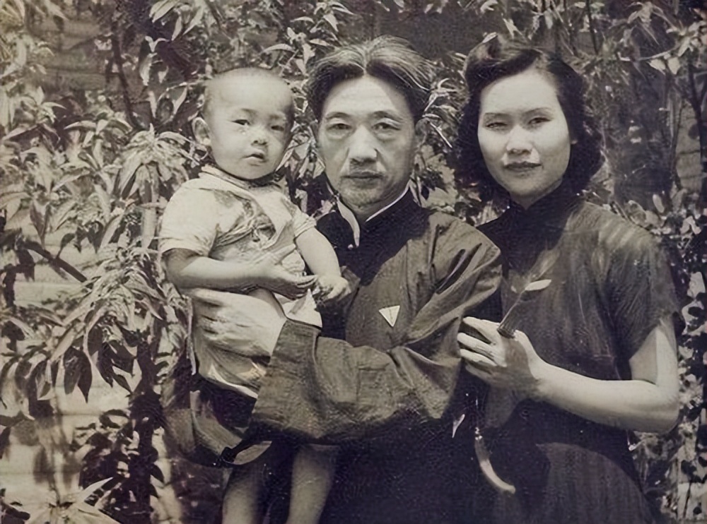 47-year-old Xu Beihong cheated on a 19-year-old student, and his wife ...