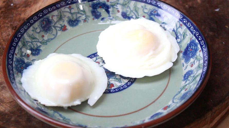 The secret of poached poached eggs with zero mistakes and no scattered ...
