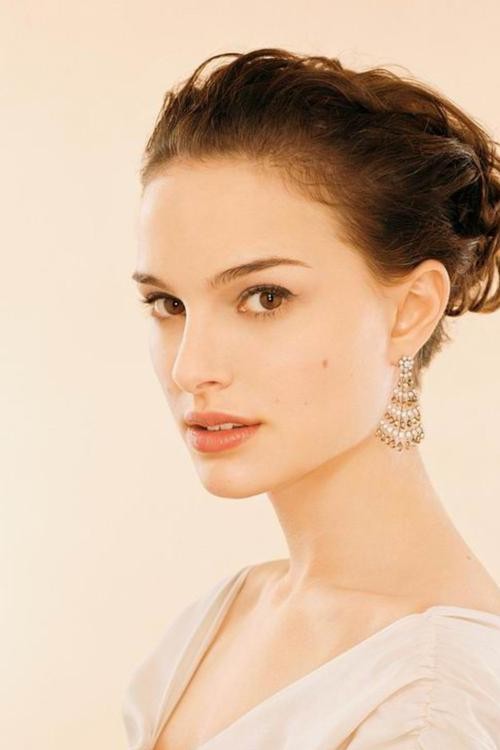 Natalie Portman: Highly educated and intelligent, an all-around ...