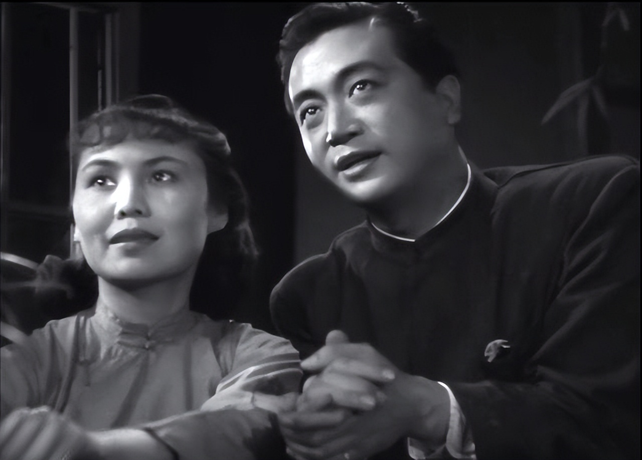 The old actor Bai Yang and his wife are in a special "ten years" - iNEWS