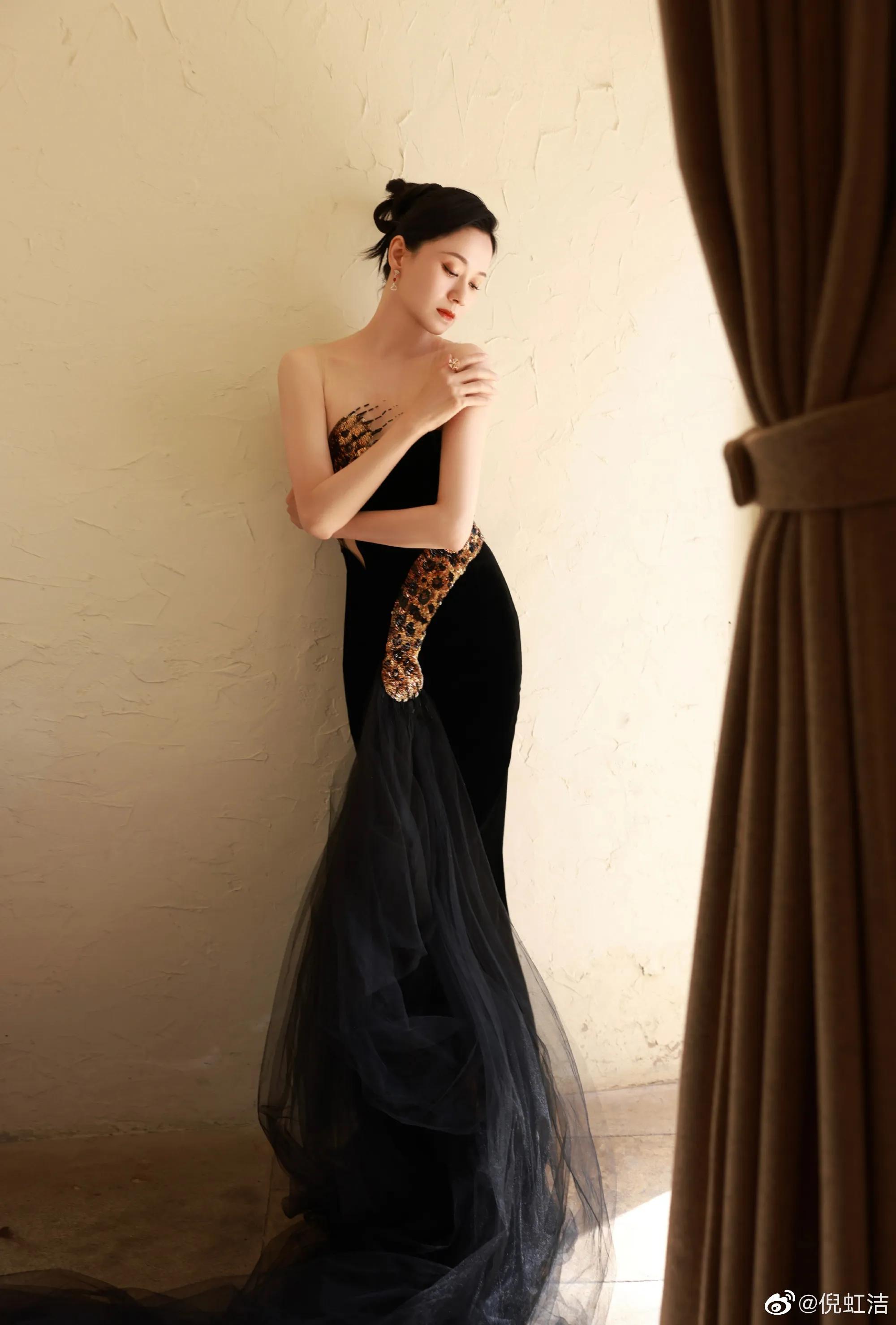 Ni Hongjie's beautiful picture - iNEWS