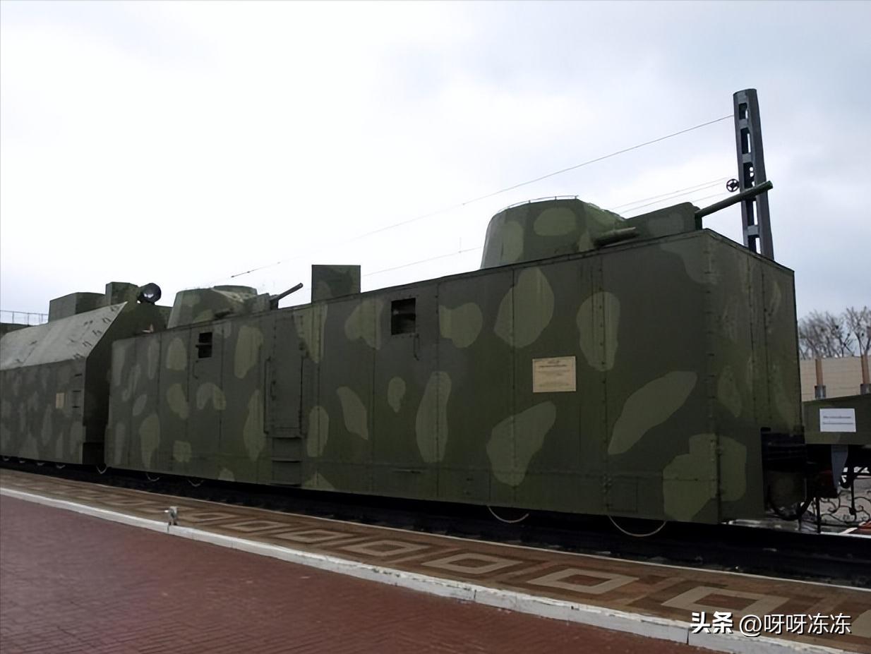 Russia's Steel Behemoth Is Hard to Defend: Strategic-Class Weapons Ramp ...