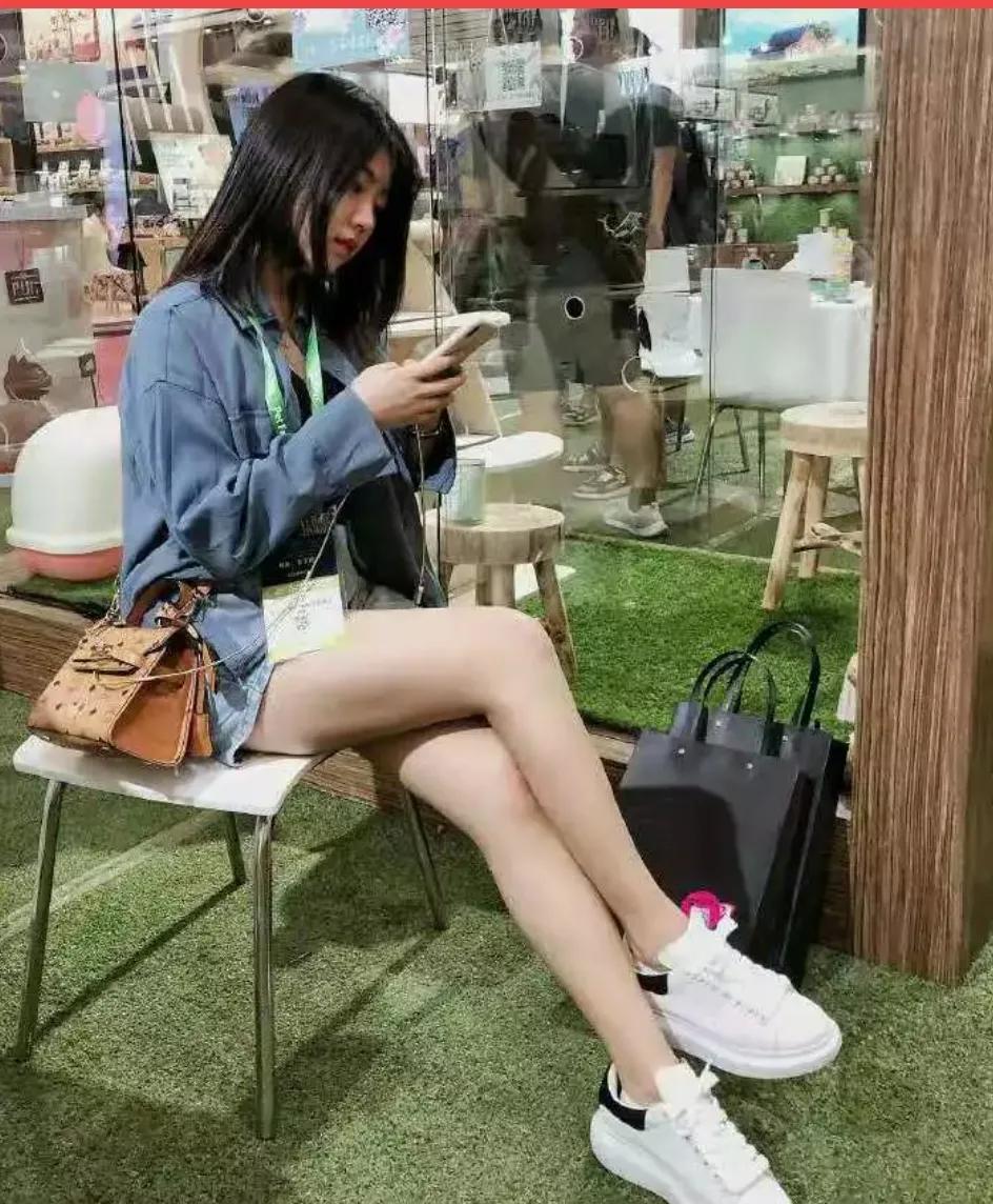 Veteran actor Li Qi has three children, but their surname is Gao ...