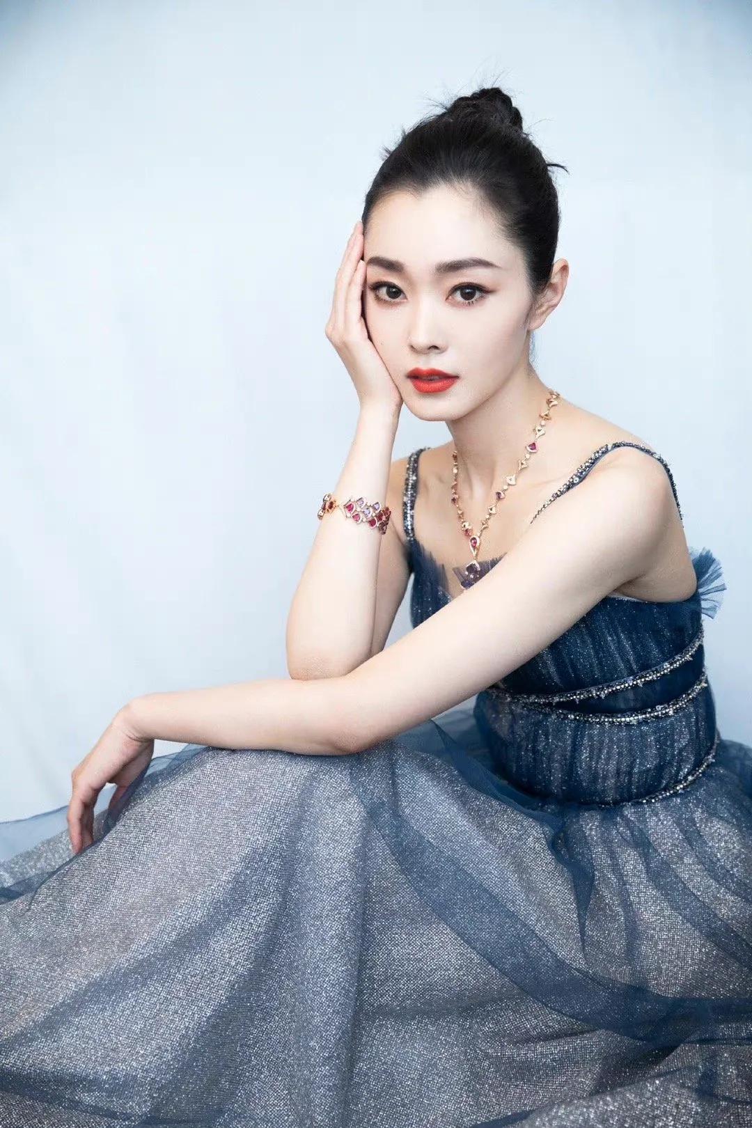 Song Yi - iNEWS