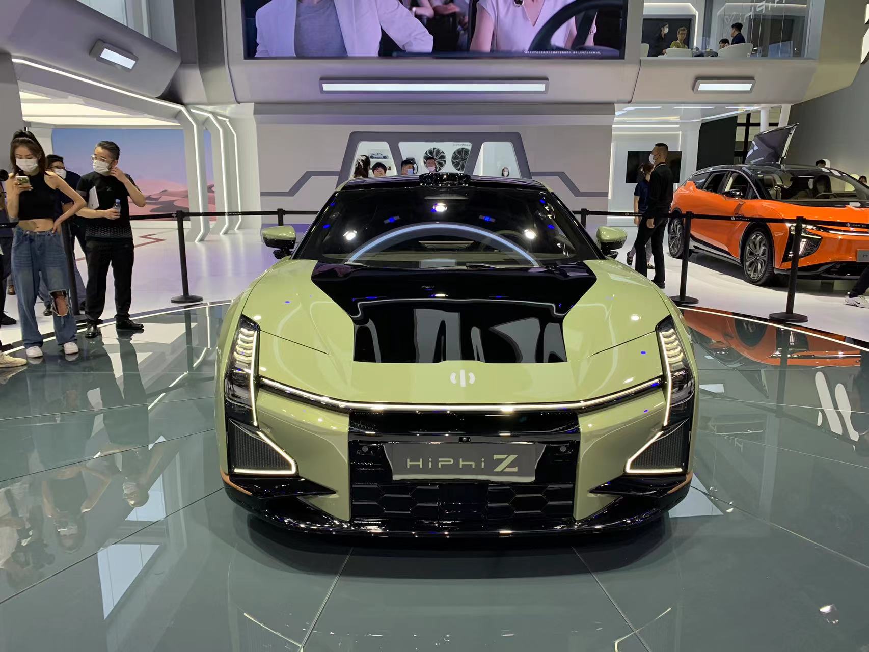 Styling earns enough head-turning rate!The cruising range is 705km, 610,000-630,000, and the ...