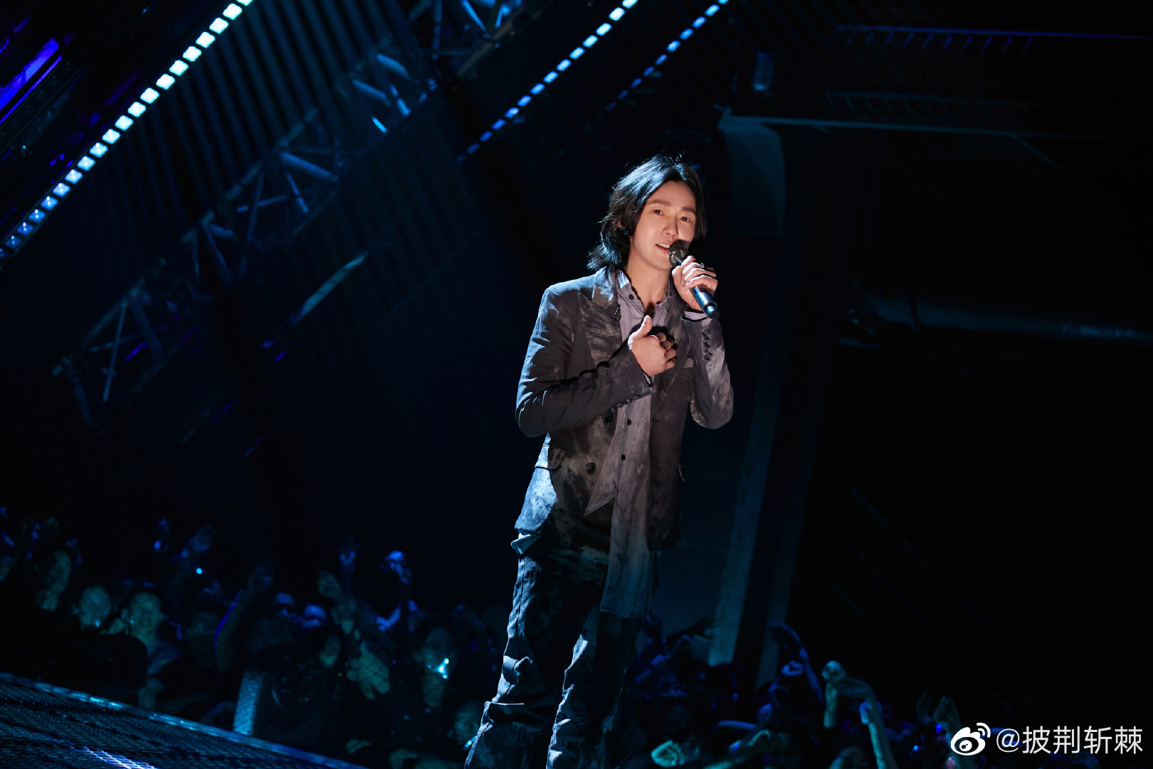 "Call Me by Fire 2" one public group and playlist: the first generation ...