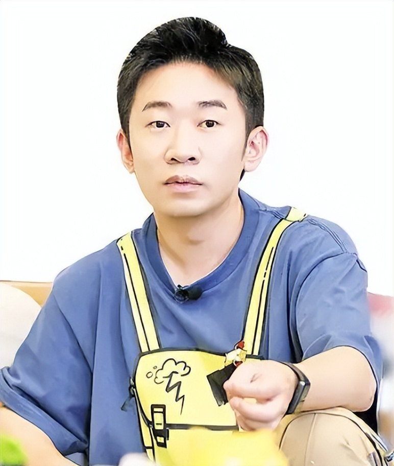 Yang Di, who left Xie Na, was "bitten back" by the traffic after all ...