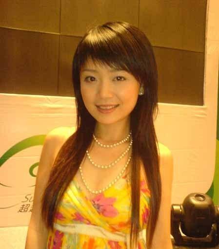 She is Mao Lin, the "first sister" of the Pearl River TV program. She once broke the hearts of ...