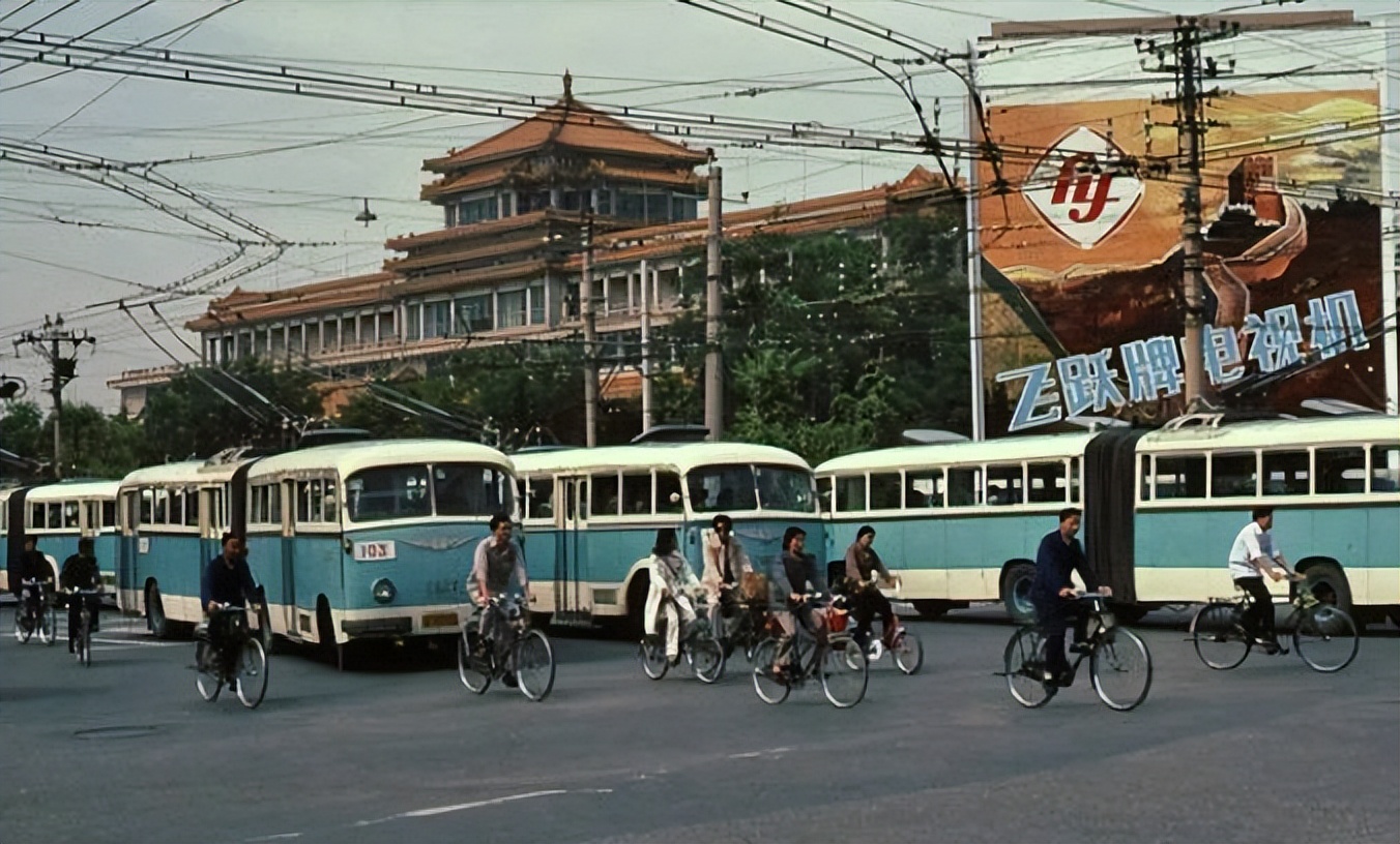 It's like a lifetime ago! What kind of cars were on the road in China ...