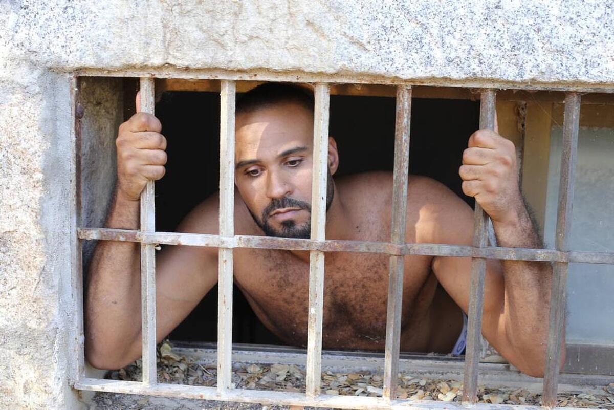 He used to be the biggest hacker in the world, but now he died of ...