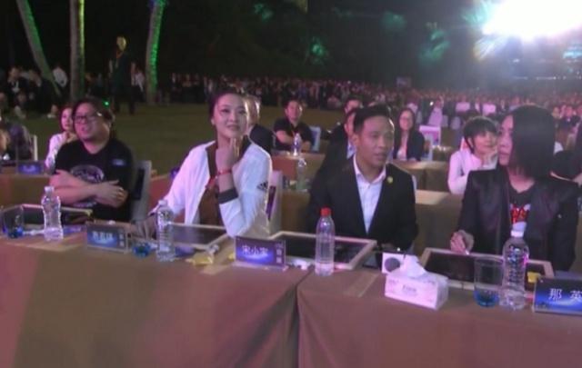 Hui Ruoqi meets Song Xiaobao who is 1.62 meters long and the audience ...