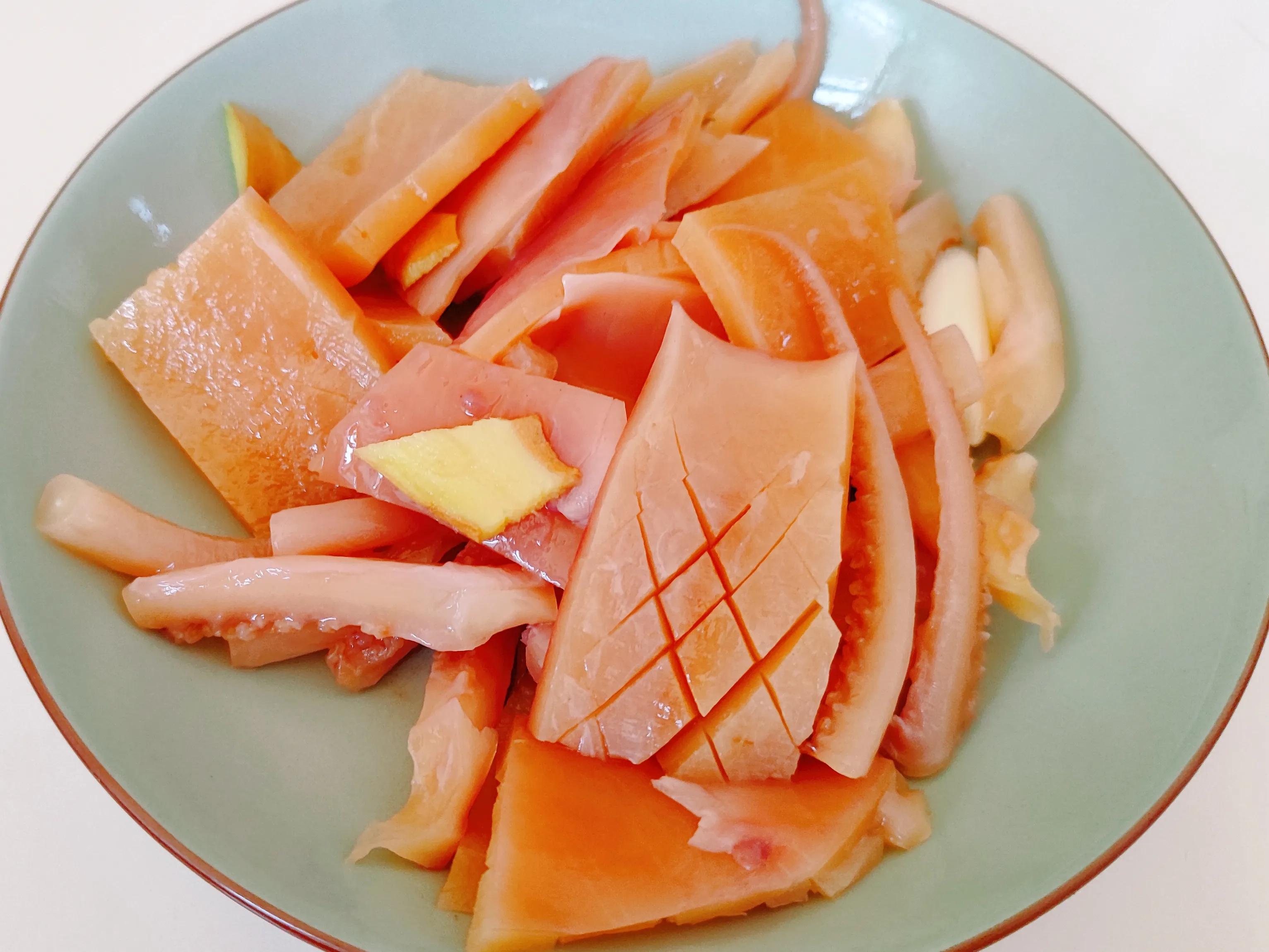 Rice cooker baked pig's trotters, salty and delicious, super simple, a ...