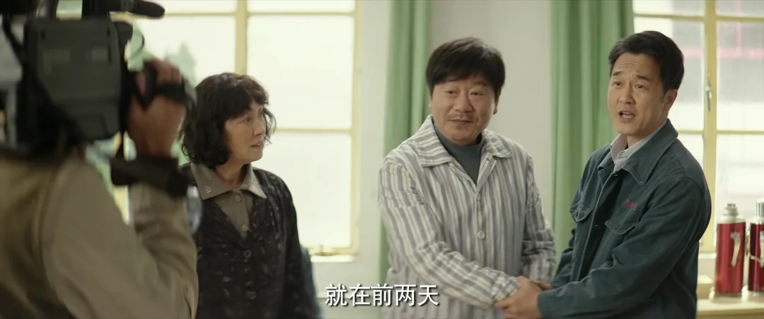The three actors of "Dear Child" came to "The Long Season" and almost ...