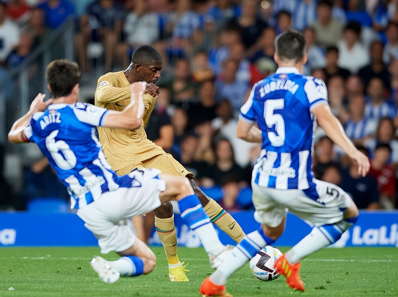 Absolutely!A 4-1 let Barcelona No. 10 shine on the stadium, the ...