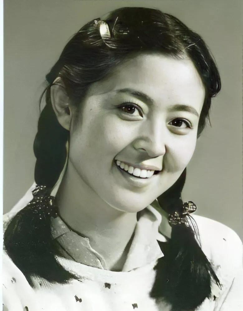 Star nostalgia series picture wallpaper ~ Ni Ping - iMedia