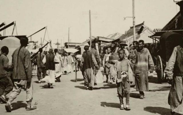 Why was Empress Dowager Cixi buried a year after her death?The stench ...