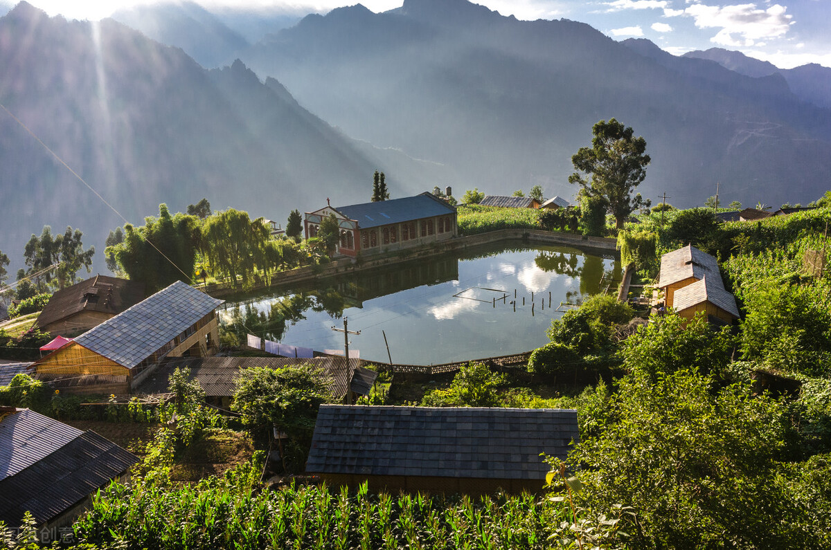 Selected Poems by Li Wanchun: The beginning of autumn and the rain to ...