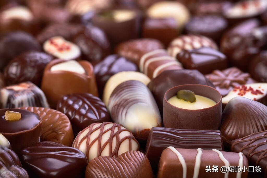 Chocolate "War": Nutrient comparison between dark chocolate and ...