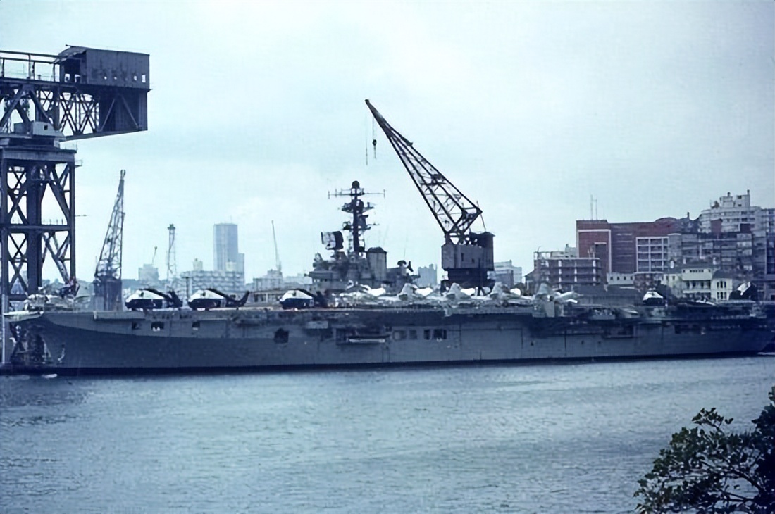 China spent 30 million US dollars to buy a hulk ship from Australia ...