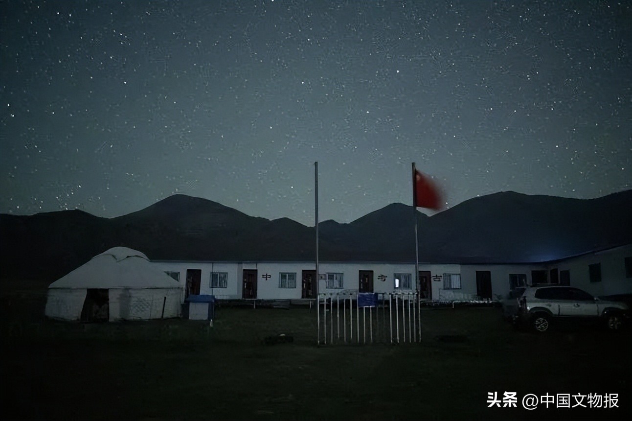 Five lakes and four seas gather in the Tianshan Mountains, and forget ...