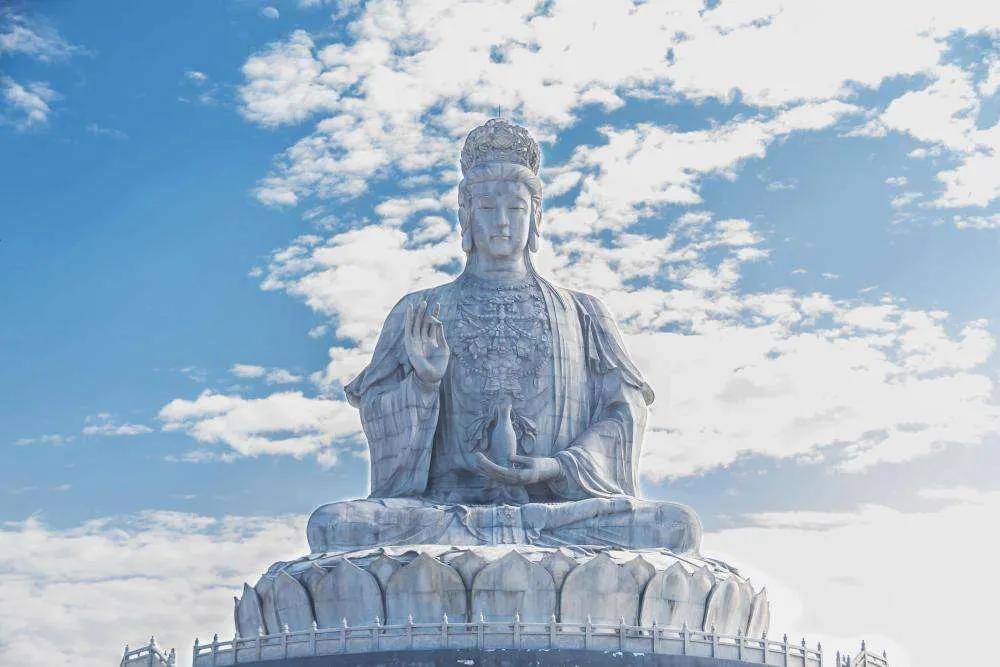 The Two Saints in the Four Saints - iNEWS